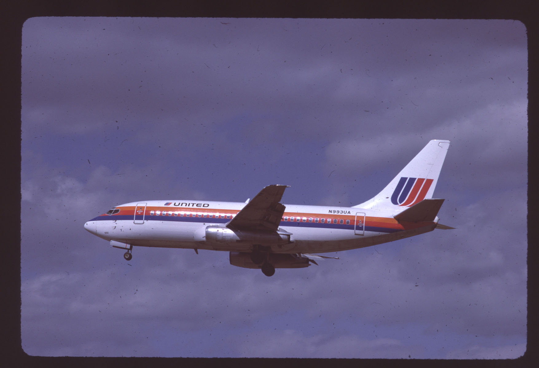 Orig 35mm Airline Slide United Airlines 737 200 N993UA 3122 EBay